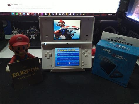 Nintendo DSi White 16gb Mem Card W Minor Issue Video Gaming Video Game Consoles Nintendo