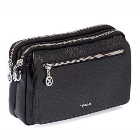 Малка дамска чанта за рамо Онлайн магазин Tergan Bg Портфейли чанти и колани от естествена кожа