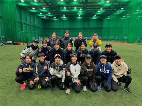 【公式】阪神タイガース Women 【退団のお知らせ】 今シーズン限りで上本博紀監督、岩本輝コーチ、石村奈々選手、坂東瑞紀選手、半田渚選手