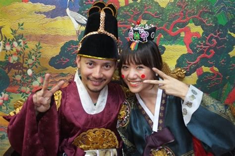 Hari Won khoá môi Sơn Tùng M TP khiến fan thổn thức