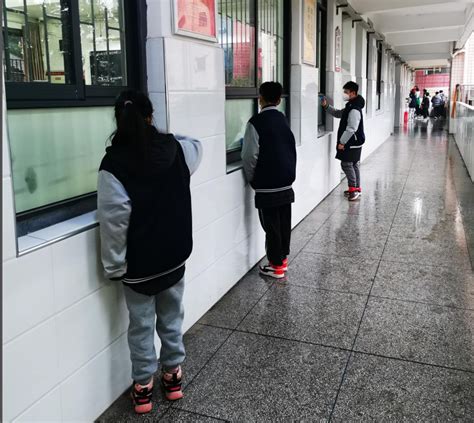 邵阳市第六中学开展“我为教室美个容”劳动教育实践活动邵阳新闻网