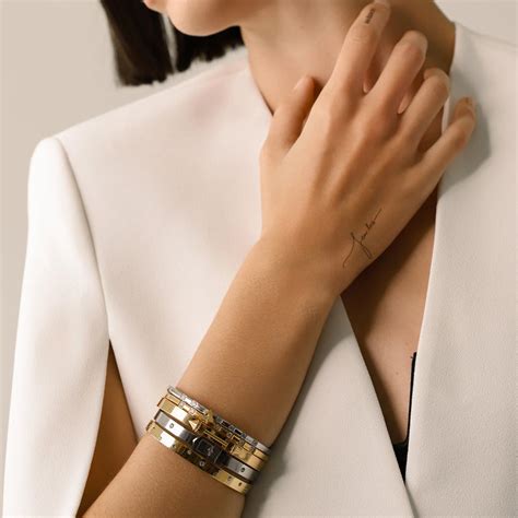 Triangle Stack Artizan Joyeria