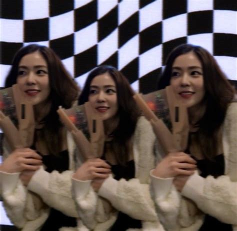 Pin Oleh Athà Di Red Velvet Webcore Cybercore