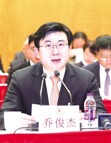 乔俊杰代表区委在政协会议上发表讲话 武进日报