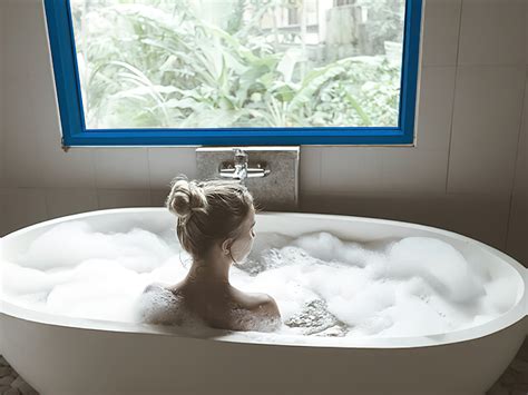 Окно в ванной размещение эксплуатация в частном доме и квартире