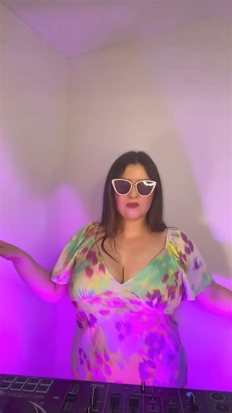 Wonder If This Will Get More Views Than On Actual Ig 👀🥳 Suzie Mac Dj