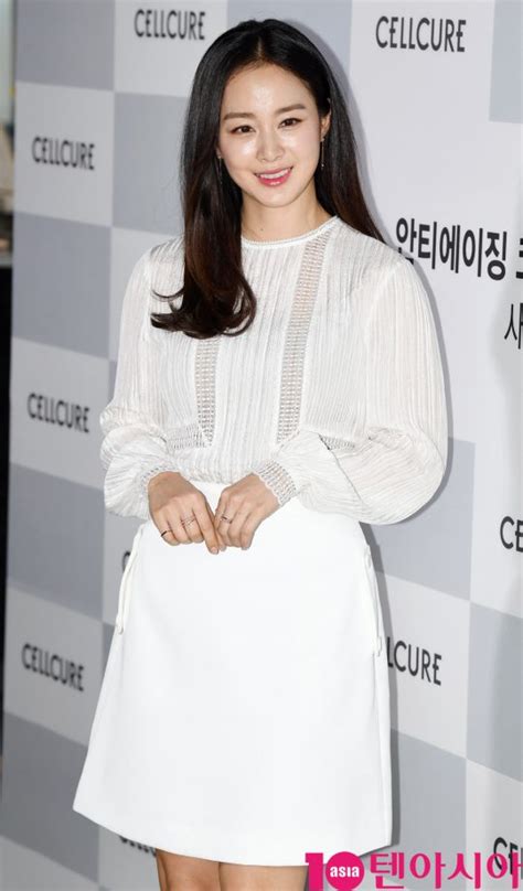 Ten Photo김태희 가수 비가 반한 미소 텐아시아