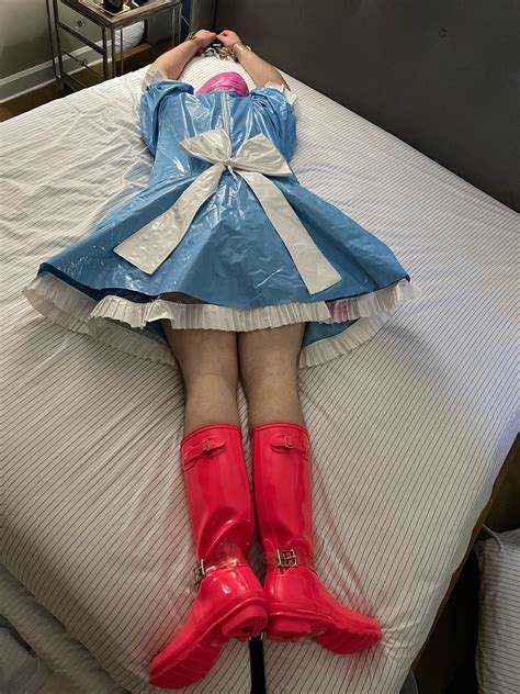 Gdwlntrw8aevglx Maid Poppy Flickr