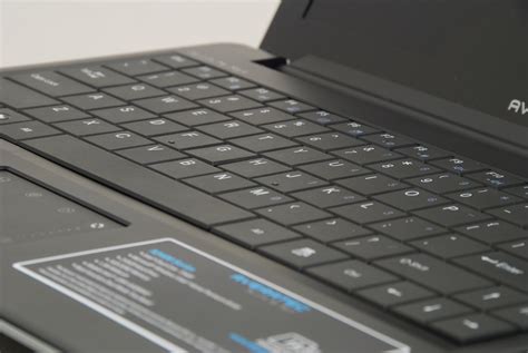 Averatec N3400 13 3 Ultraportable Notebook Review Photo Gallery Techspot