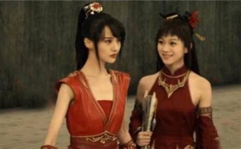 郑爽并非贝微微的最佳人选看到安悦溪穿上红衣也被惊艳到