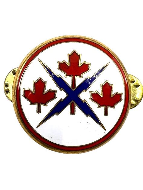 Canadian Forces Communications Command Pocket Badge Military Antiques