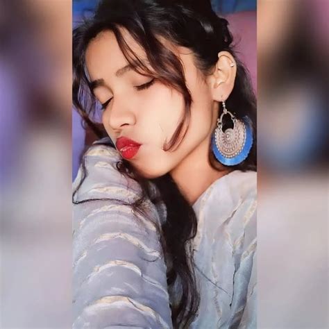 t💛🫀 miss tanishu17 threads say more