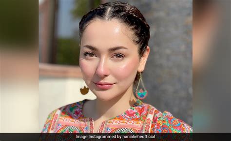 How To Do Perfect Makeup At Home In Hindi Saubhaya Makeup