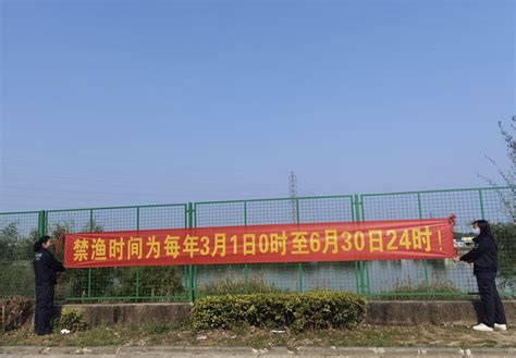 人上岸船靠港网封存珠江禁渔期开始了