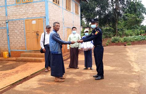 အင်တောမြို့ ကျောက်မီးခတ်ကျေးရွာတွင် လေပြင်းတိုက်ခတ်၍ နေအိမ် ၃ လုံး အမိုးလန်းပျက်စီးခဲ့ရသော