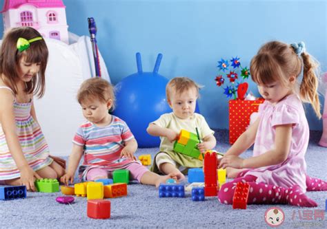 孩子问为什么要上幼儿园该怎么回答 怎么引导孩子 八宝网
