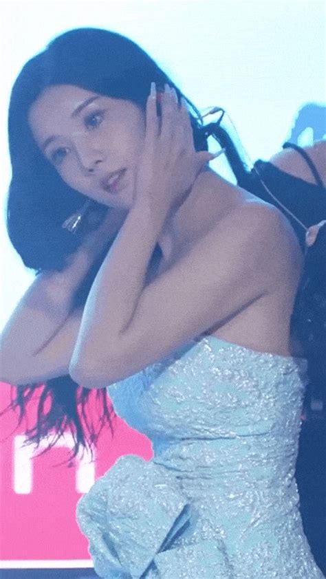 인천 여행 브이로그 권은비 유명인 민트색 연예인