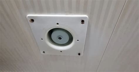 꼼꼼하고 빠르게 청소 진행해주셨어요 하나하나 전화로 다 설명해주시고 원하는 부분 있으면 다 맞춰서 해주셔서 좋았습니다