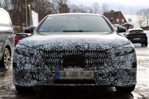 삼각별 디자인으로 반전 노린다” 메르세데스 벤츠 S클래스 페이스리프트 디자인 포착 삼각별 디자인으로 반전 노린다” 메르세데스 벤츠 S클래스 페이스리프트 디자인 포착