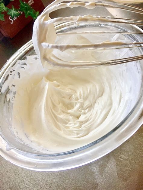 デコレーションに最適♫ダレないホイップクリーム レシピ・作り方 By みさきらりんず 楽天レシピ