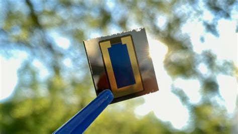 Perovskite Cis Tandem Solar Cell With 249 Efficiency Pv Magazine