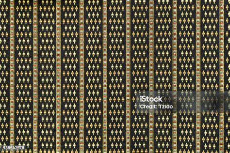 전통적인 태국 사롱 기하학적 민족 패턴 카펫 벽지 옷 감싸기 바 틱 패브릭 사롱 디자인 및 창조적인 개념의 사진 골동품에 대한 스톡 사진 및 기타 이미지 Istock