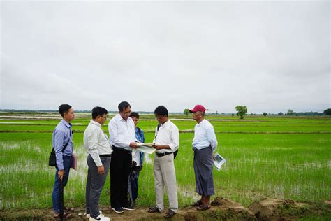 မြေတိုင်းဦးစီးဌာန၊ ညွှန်ကြားရေးမှူးချုပ် ဦးစိန်မင်းသည် ဘူမိပမာဏနှင့်အမှတ် ၂ မြေတိုင်းဌာနခွဲမှ ည