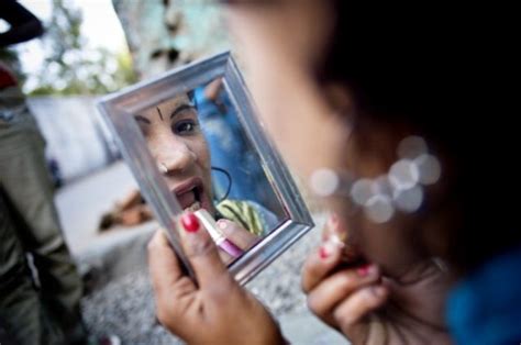 මාව චෙක් කරපු මිසී ඇහුවා ඔයාට ලැජ්ජ නැද්ද මේ රස්සාව කරන්න ඕකෙන් අයින් වෙන්න කියලා Bbc News