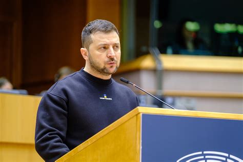 Обозреватель Fox News Такер Карлсон назвал Зеленского тёмной силой