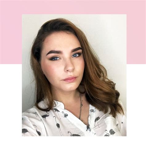 Макияж с акцентом на глаза хотите Смотрите на фото решили оставить губы без яркой помады а всё