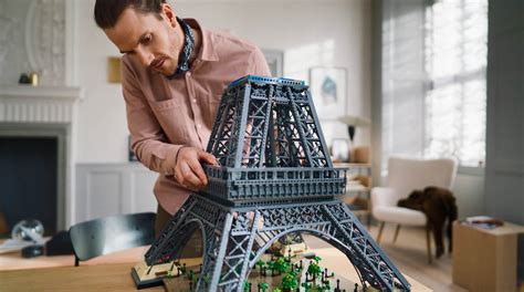 The LEGO Icons Eiffel Tower Is The Tallest LEGO Set Ever With 10 001 Bricks