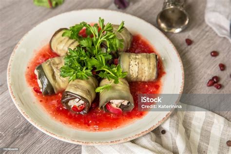 음식 테이블 축하 맛있는 파티 식사 개념입니다 나무 테이블에 음식의 많은 고기 야채 디저트 장식 그루지야어 요리에서 음식세트 0명에 대한 스톡 사진 및 기타 이미지 Istock