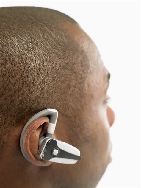 How To Pair Connect A Bluetooth Headset To Your Phone Techwalla