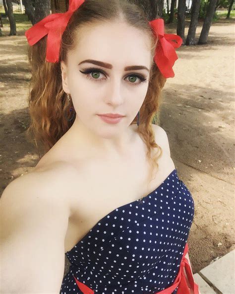 Julia Vins