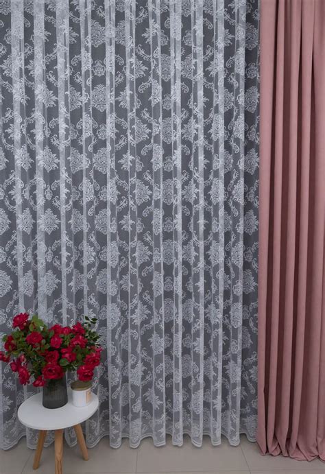 Тюль жакард білий з імітованою вишивкою коронами по полотну T731w