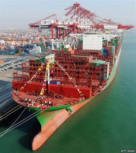 The Worlds Biggest Ship For 53 Days Bbc News