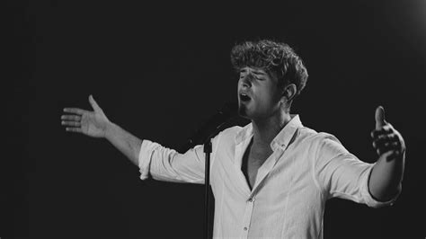 کاور اهنگ باران را اتیش بزن از ادل Adele Set Fire To The Rain نماشا