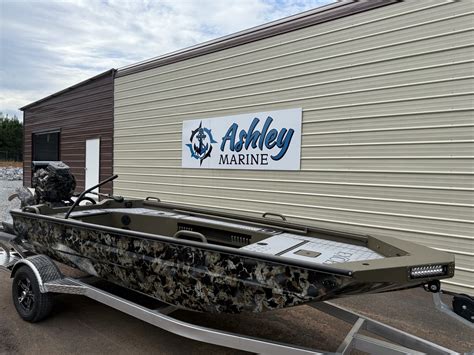 2026 Excel Shallow Water F4 1754 Freeport Florida