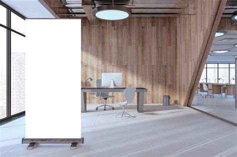 동시대의 목조 및 콘크리트 사무실 인테리어는 빈 모형으로 롤 업 배너 가구 나무 바닥 및 도시 전망과 빛을 가진 모형 창문
