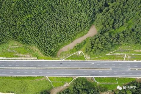 贵州四条“醉”美公路，一路青山绵绵、一路碧水潺潺、一路文化悠悠、一路风情澜澜！