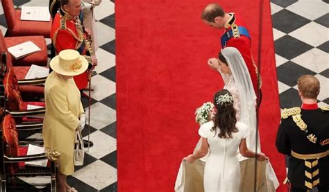 ছবিতে রানি এলিজাবেথ