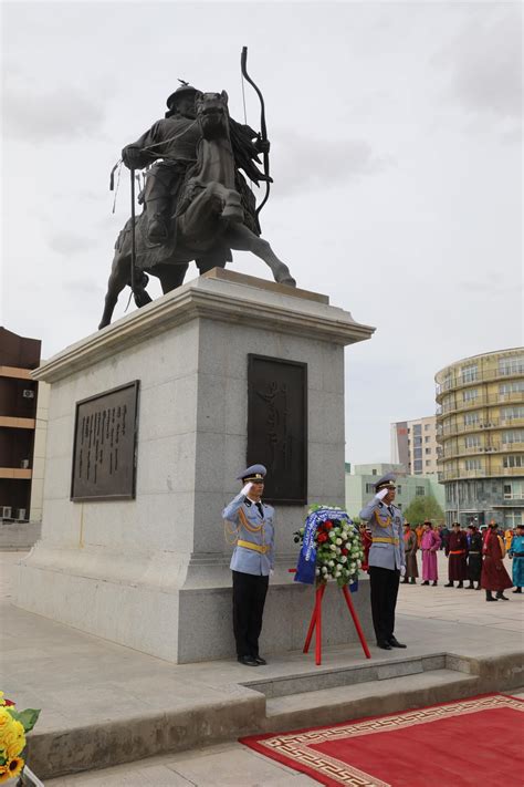 Өмнөговь БАТМӨНХ ДАЯН ХААНЫ ХӨШӨӨНД ЦЭЦЭГ ӨРГӨХ ЁСЛОЛ