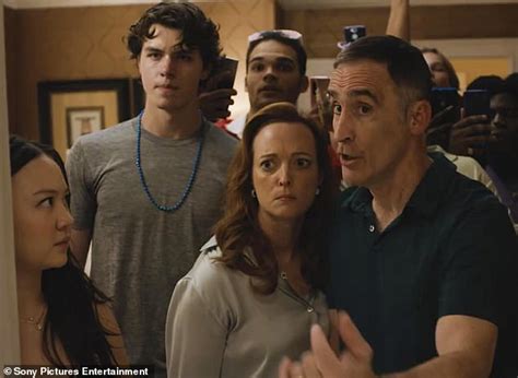 Jennifer Lawrence Plays Woman Trying To Seduce A Year Old In Wild Trailer For No Hard