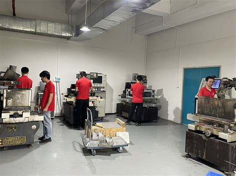 深圳市工业人快速成型技术有限公司 Cnc机加工 冲压钣金 快速模具 3d打印 硅胶复模 展车模型 深圳市工业人快速成型