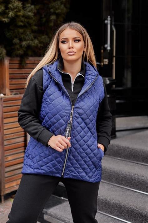 Класна жилетка — ціна 1169 грн у каталозі Жилетки Купити жіночі речі за доступною ціною на Шафі