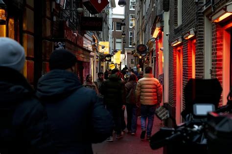 Dutch Police Use Hologram To Try And Decode Sex Workers Murder Dutch Police Use Hologram To Try And Decode Sex Workers Murder