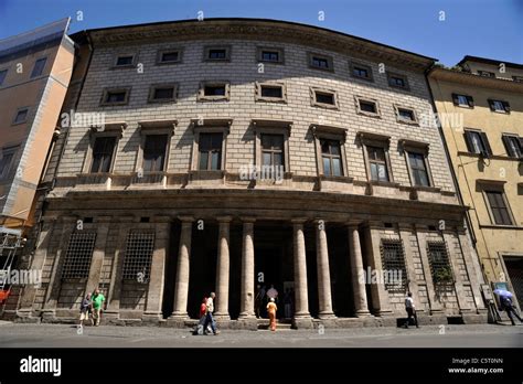 Italian Renaissance Style Palazzo Banque De Photographies Et Dimages à