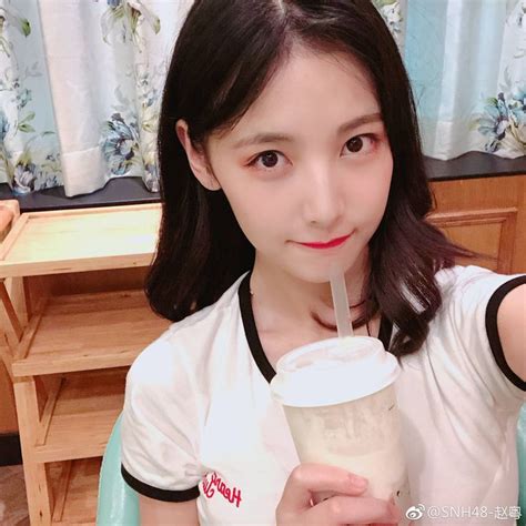 Ghim Của 성룡 유 Trên 0 Idol2