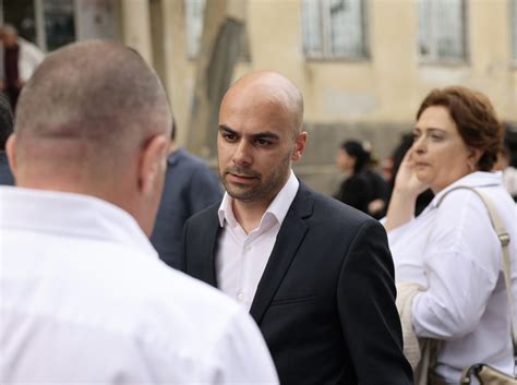 საქართველოს 🟢ინფრასტრუქტურის მინისტრი რევაზ სოხაძე თბილისის 157 ე საჯარო სკოლის პედაგოგებსა და