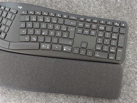 Logitech Ergo K860 Review Ergonomic Keyboard With Split Layout